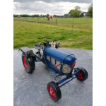 Blikken miniaturen van auto's motoren brandweerauto's scooters